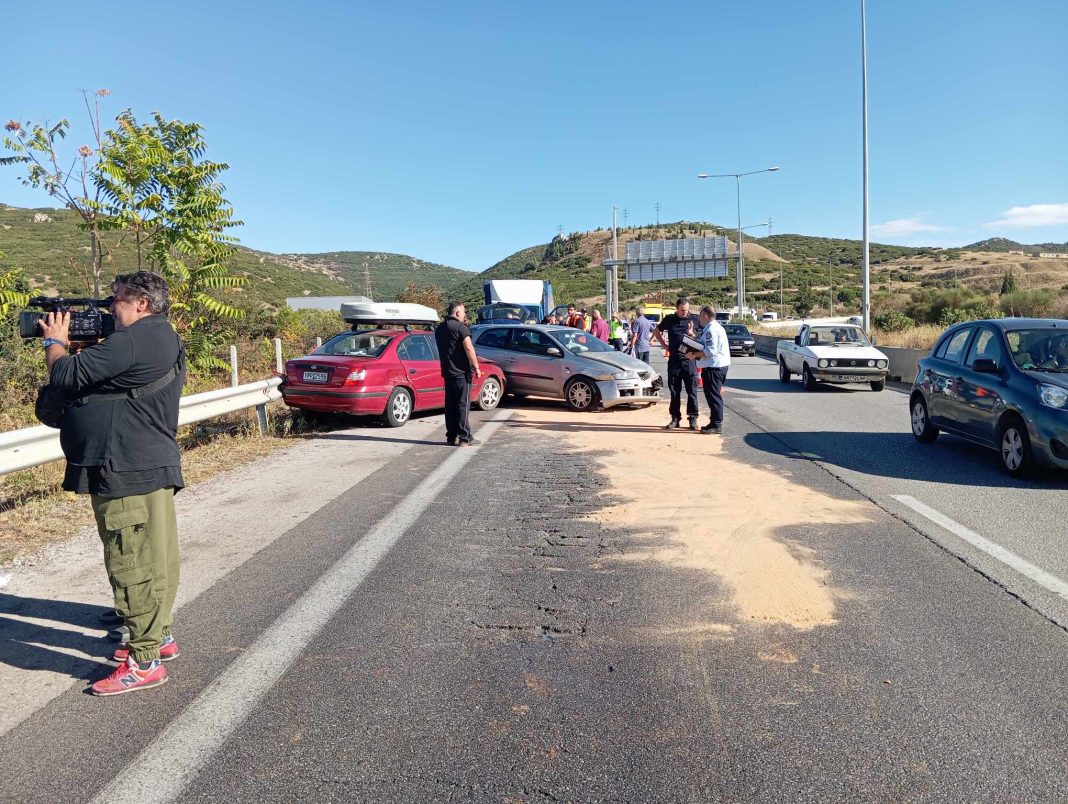Πολλαπλή καραμπόλα στον περιφερειακό – Μια βαριά τραυματίας (ΦΩΤΟ+Video ...