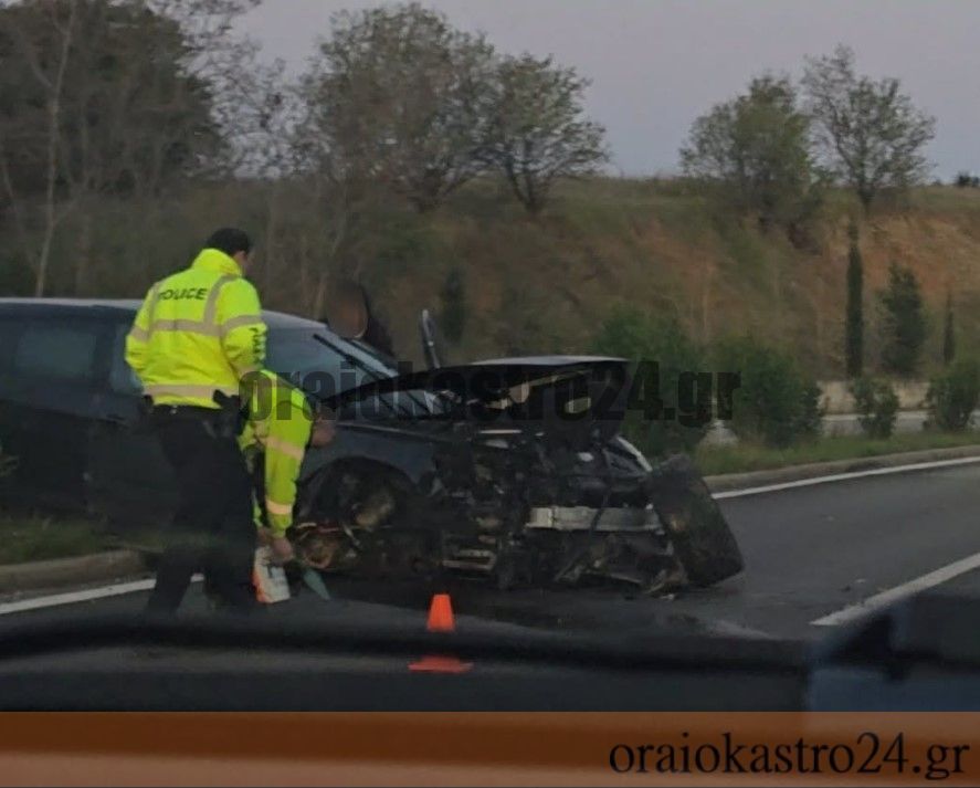 ΤΩΡΑ Τροχαίο στο Ωραιόκαστρο - oraiokastro 24 Η ενημέρωση δεν έχει ώρα